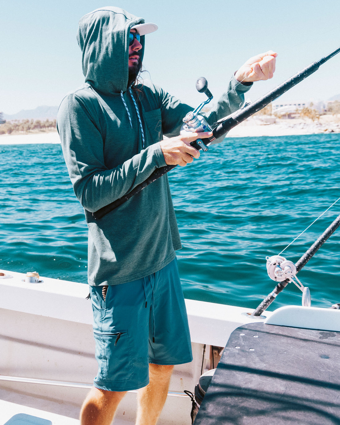 Transom 18" Tech Short - Channel Blue | Salty Crew